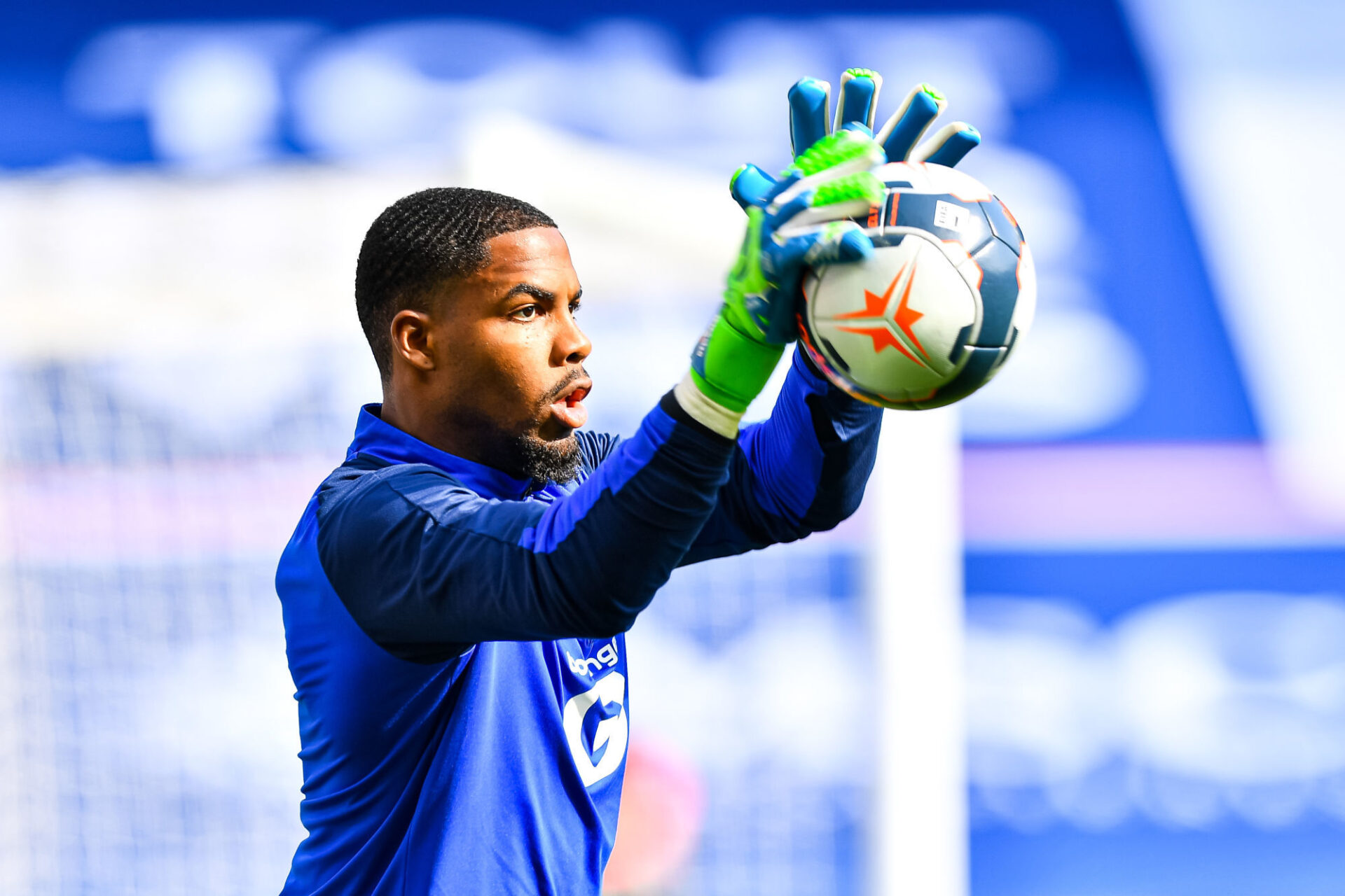 Mike Maignan (LOSC) : il devrait devenir le nouveau gardien de ce grand ... Mike Maignan (LOSC) : il devrait devenir le nouveau gardien de ce grand ...